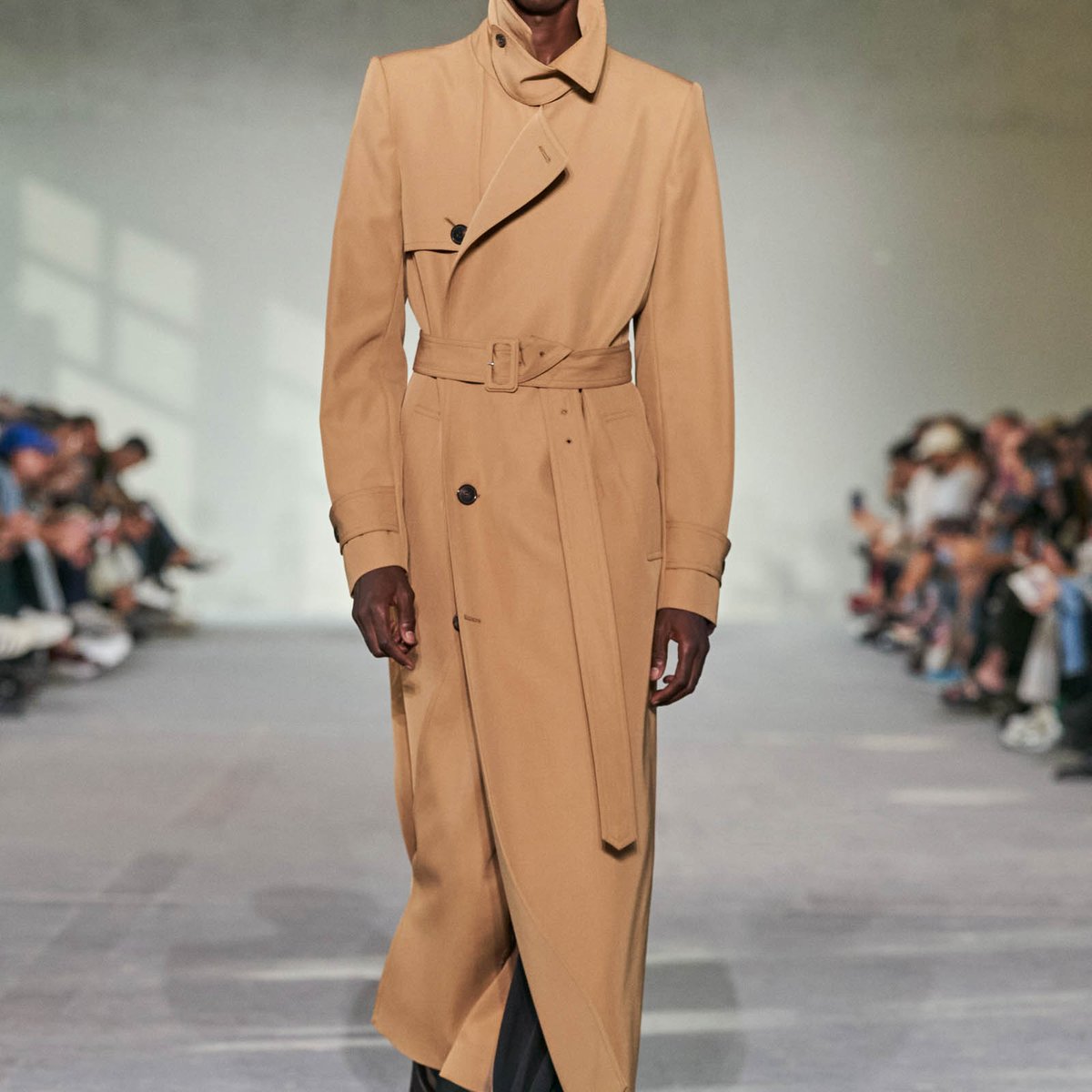 dries_van_noten_24ss_mens_top.jpg dries_van_noten_24ss_mens_top.jpg