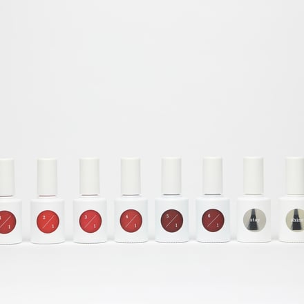 「ウカ」から"赤"にフォーカスした6色のネイルポリッシュが登場