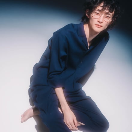 ハトラから初のホームウェアレーベルがデビュー、セットアップを発売