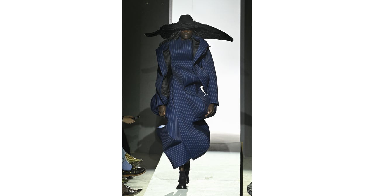 COMME des GARÇONS 2025年秋冬コレクション | パリ | 画像53枚 COMME des GARÇONS 2025年秋冬コレクション | パリ | 画像53枚