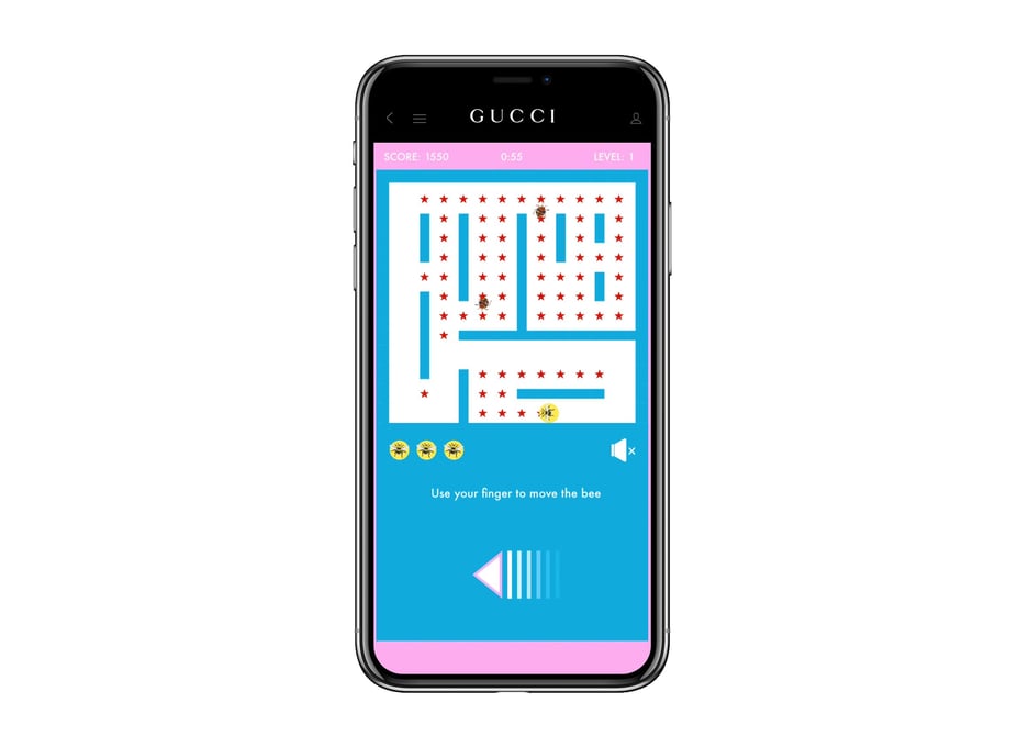 グッチのアーケードゲームが公式アプリ内に登場、"ビー"やスニーカーがモチーフに