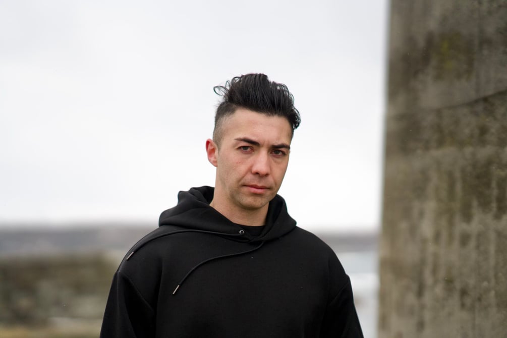 ファッションからみる絶滅危惧種の現状、「レッドリスト」アンバサダーのフォーサイス有間に聞く