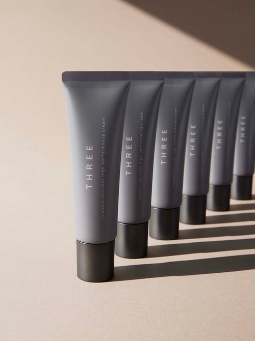 「THREE」から紫外線対策・トーンアップ・色補正を叶える新ベースメイクが誕生