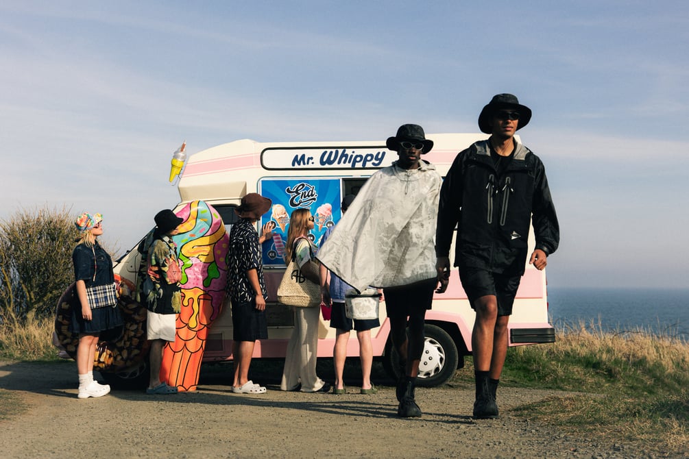 アンドワンダーがセレクトショップ「エンド」とのコラボアイテム発売 クロックスの“トレイルブレイク”も