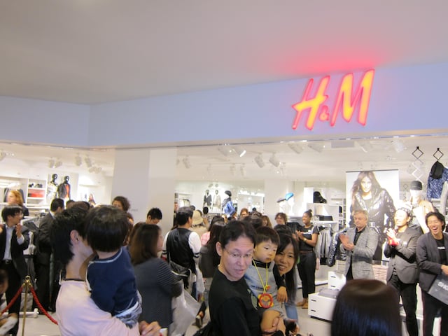 SC出店続く「H&M」千葉初出店にファミリー行列