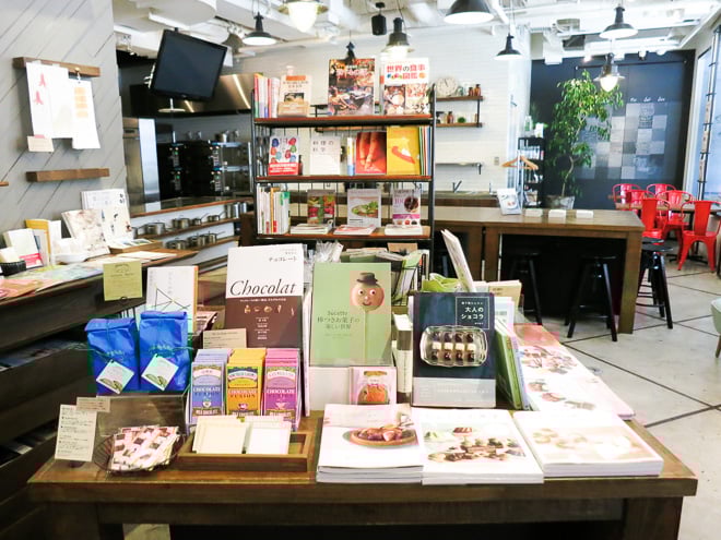 な専門店】食の本だけ 紀尾井町の"おいしい"本屋「COOK COOP BOOK」を訪問