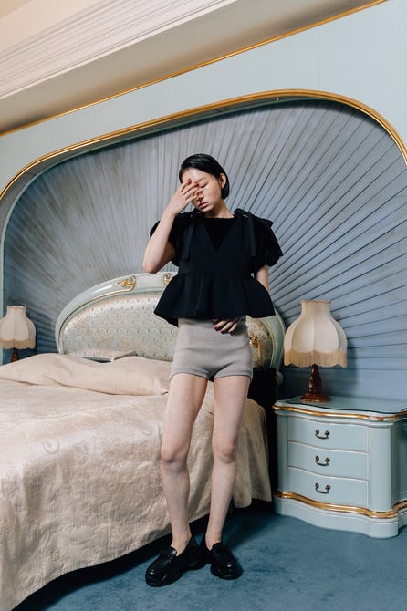 EC専業の「ビビィ」とは？ブランドを手掛けるフォロワー11万の小松友結子の経歴から、アイコンアイテムまで - Bibiy.について