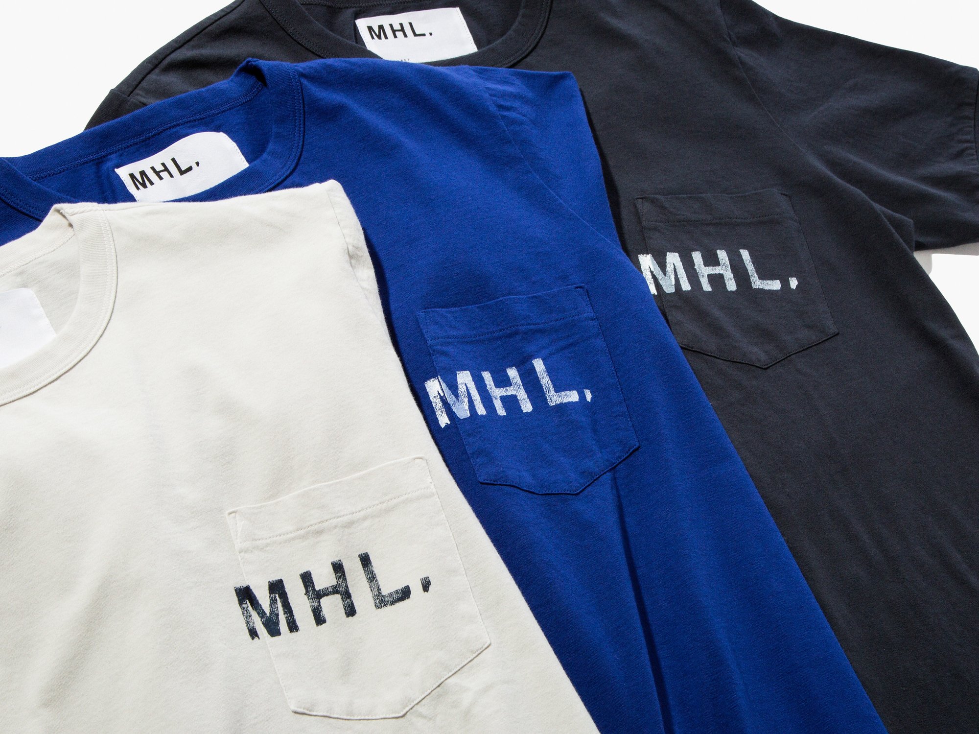 ビューティ＆ユースが「MHL.」別注アイテムを発売、インスタレーションも