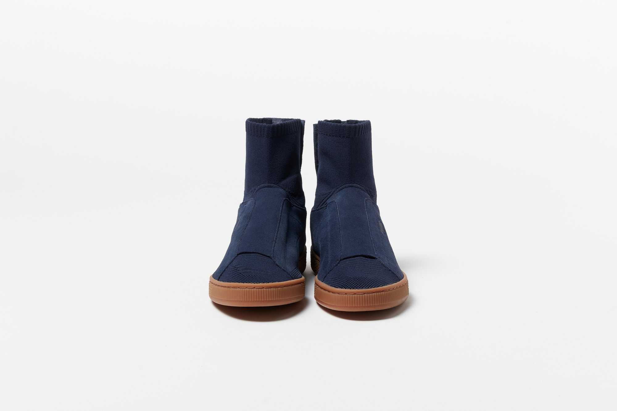 プーマ×小木"Poggy"基史、足袋の要素を取り入れた「スエード」発売