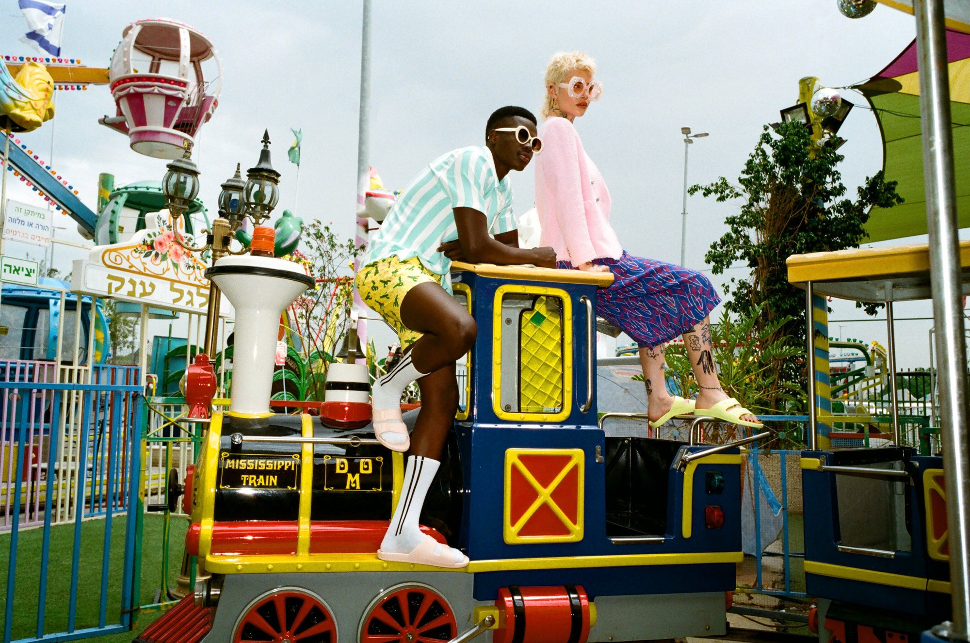 15種以上のデザインを展開、イスラエル発「フリーダムモーゼ」のサンダルをビームスが期間限定販売