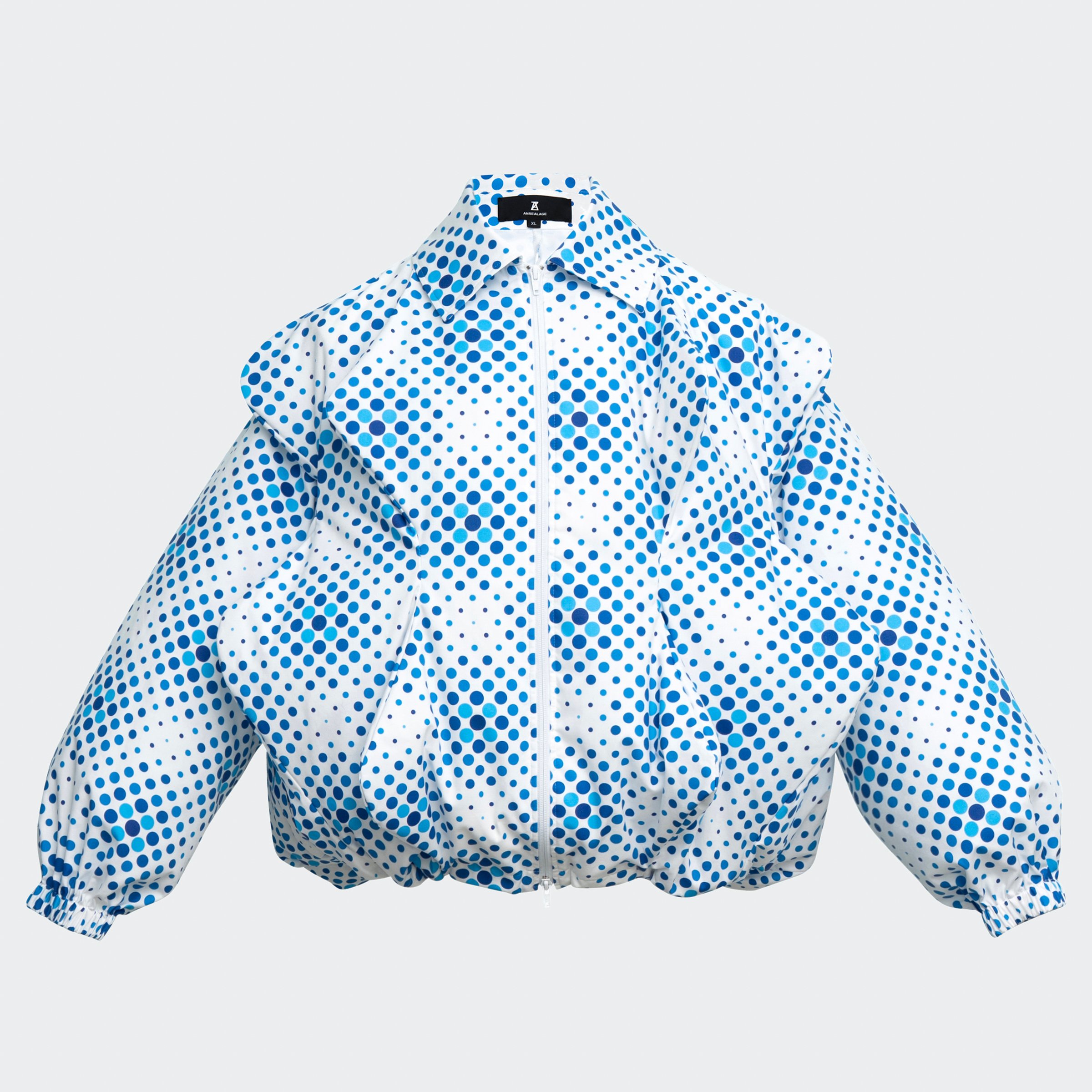 【画像】万博「NTTパビリオン」のスタッフ制服がオシャレ。ファッションブランド「アンリアレイジ」がデザイン [738130642]