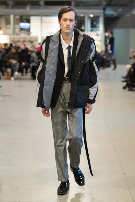 VETEMENTS 2017-18秋冬コレクション | パリ | 画像36枚 - FASHIONSNAP.COM