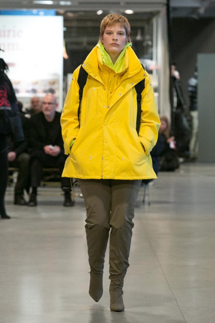 VETEMENTS 2017-18秋冬コレクション | パリ | 画像36枚 - FASHIONSNAP.COM