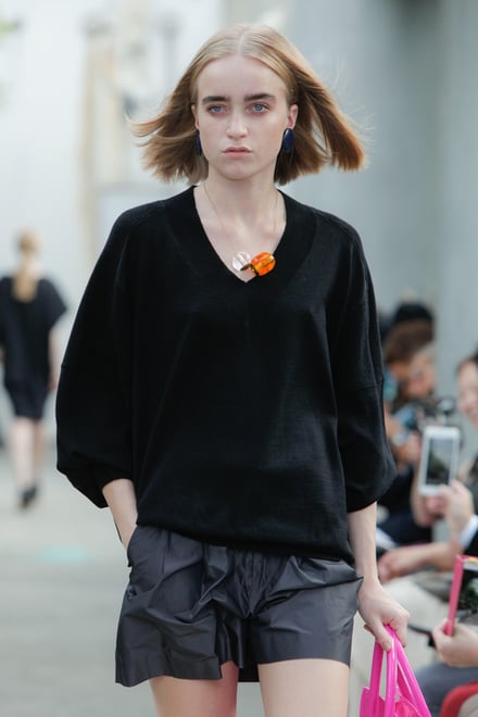 HIGA 2018年春夏コレクション | 東京 | 画像32枚 - FASHIONSNAP.COM