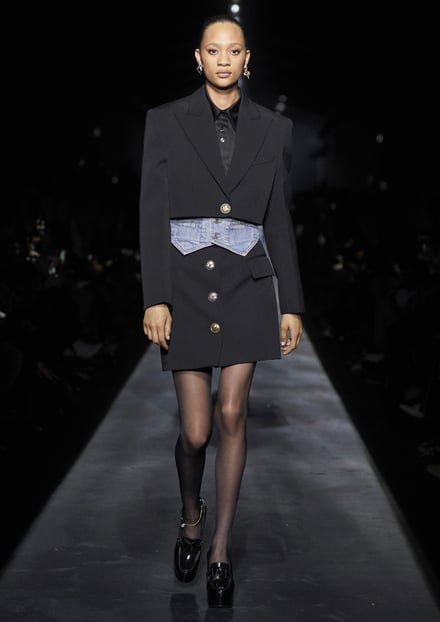GIVENCHY -Women's- 2019-20秋冬コレクション | パリ | 画像64枚 - FASHIONSNAP.COM