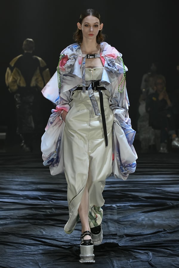 AKIKOAOKI 2023年秋冬コレクション | 東京 | 画像130枚 - FASHIONSNAP