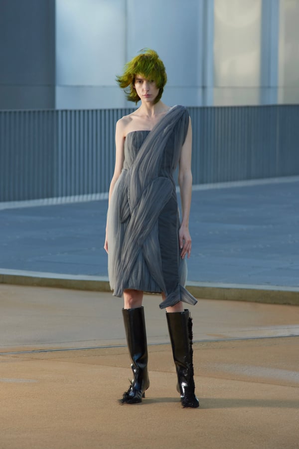 LÙCHEN 2025年春夏コレクション | 画像15枚 - FASHIONSNAP