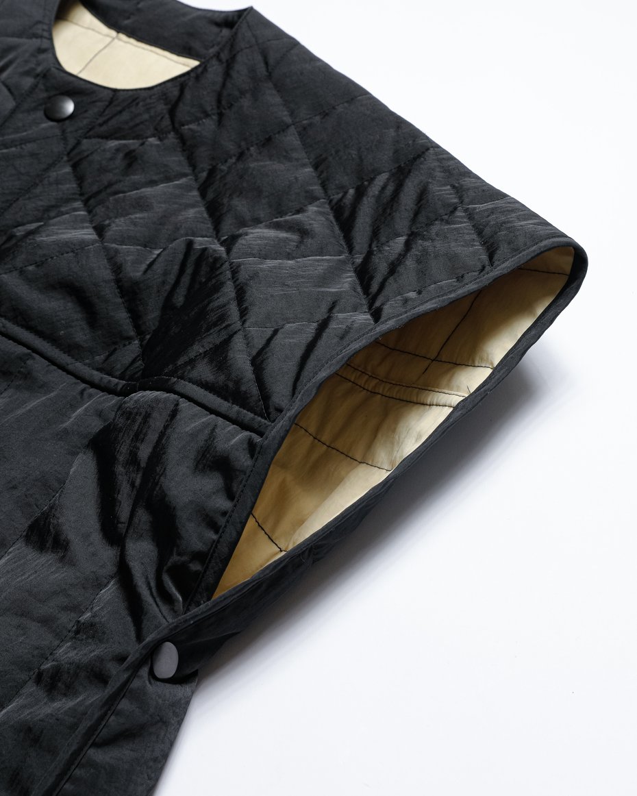 「ジュン ミカミ」とは？——ワイルドシングスと製作したダウンコートから定番のハンドニットまで紹介 - JUN MIKAMIについて