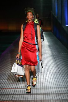 PRADA 2017 Spring Summer Collection -Men's-コレクション | ミラノ | 画像50枚 - FASHIONSNAP.COM