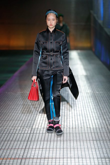 PRADA 2017 Spring Summer Collection -Men's-コレクション | ミラノ | 画像50枚 - FASHIONSNAP.COM