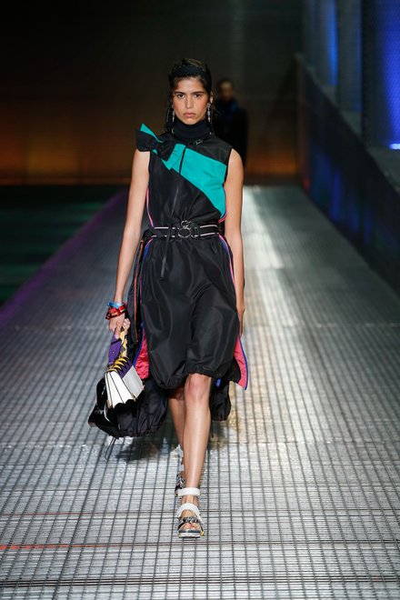 PRADA 2017 Spring Summer Collection -Men's-コレクション | ミラノ | 画像50枚 - FASHIONSNAP.COM